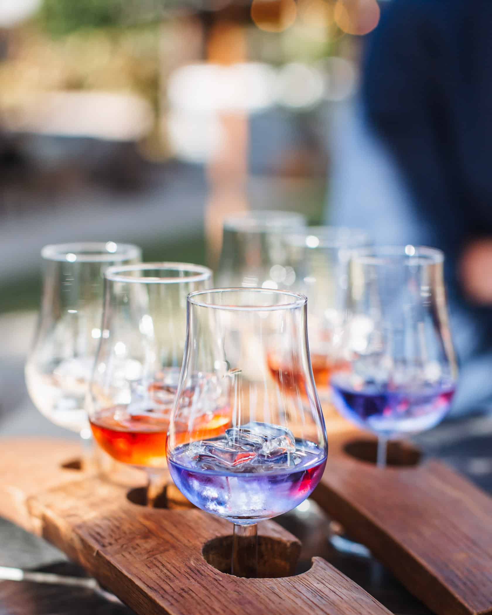 7 Elements that Define an Exceptional Gin-Tasting Session - Kiff & Culture