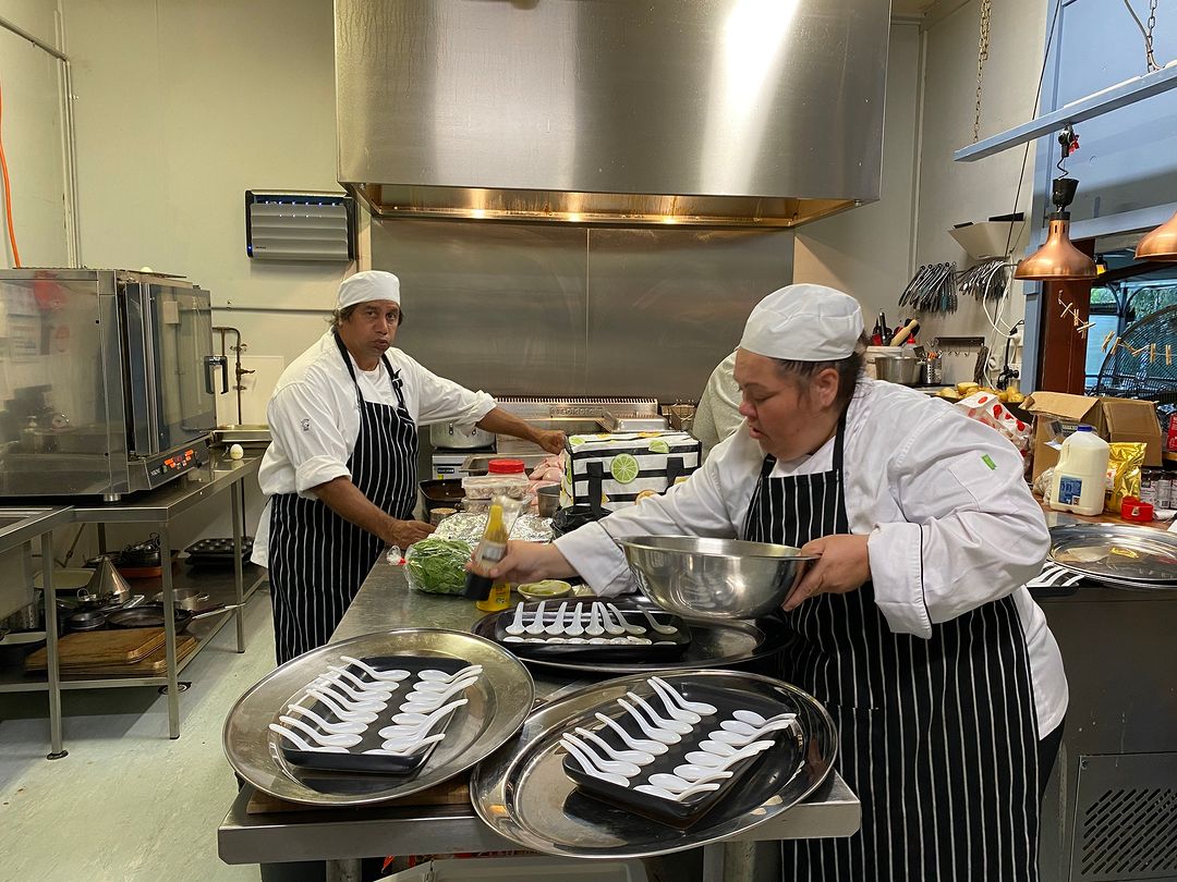 6 Indigenous Food Experiences Near Brisbane - Kiff & Culture